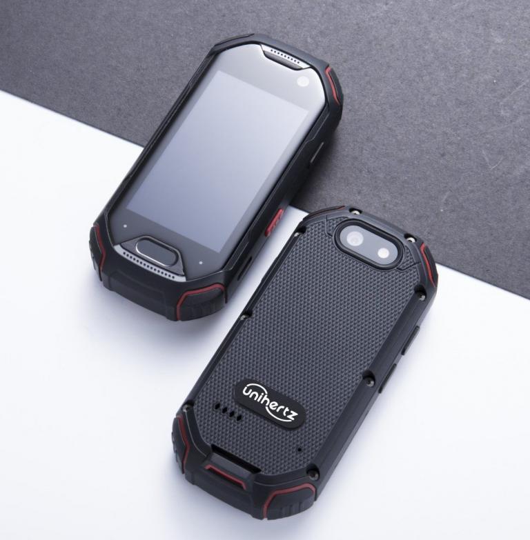 The Unihertz Atom: A Mighty Waterproof Mini-Smartphone | PURSUIT